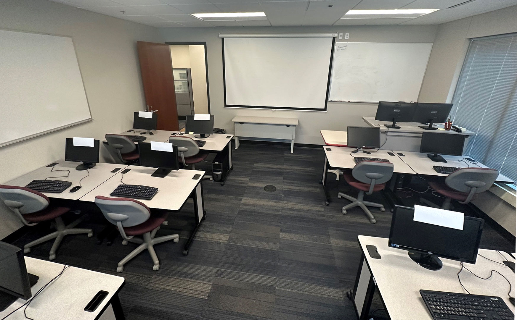 Flexible Learning: The Advantages of Selecting Training Room Rentals ...
